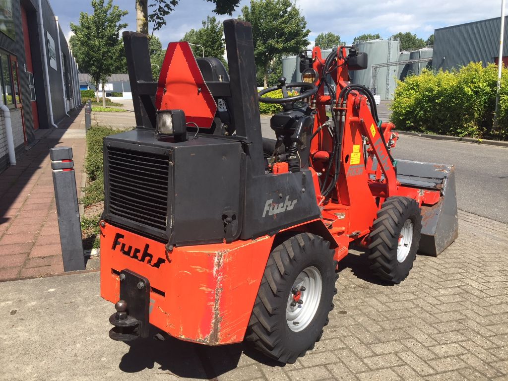 FUCHS F853H Minishovel