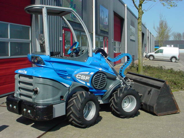 MULTIONE SL835 Minishovel