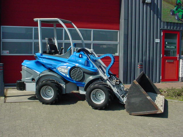 MULTIONE SL835 Minishovel