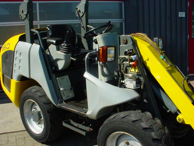 KRAMER 180 Shovel